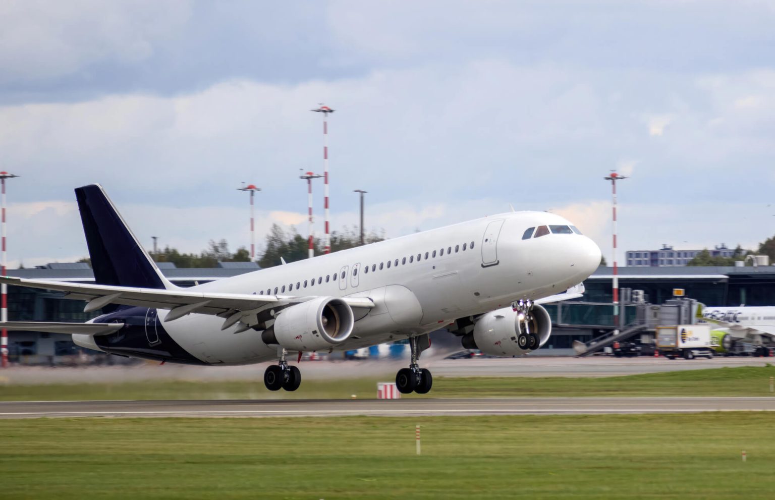 Airbus A320: Specifications, Features, and Seat Maps - National Aero Stands